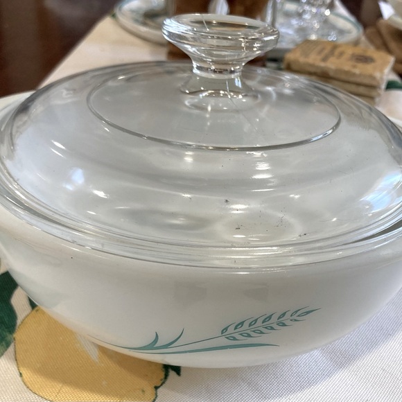 Pyrex | Dining | Pyrex Blue Wheat With Glass Lid Blue White Casserole ...